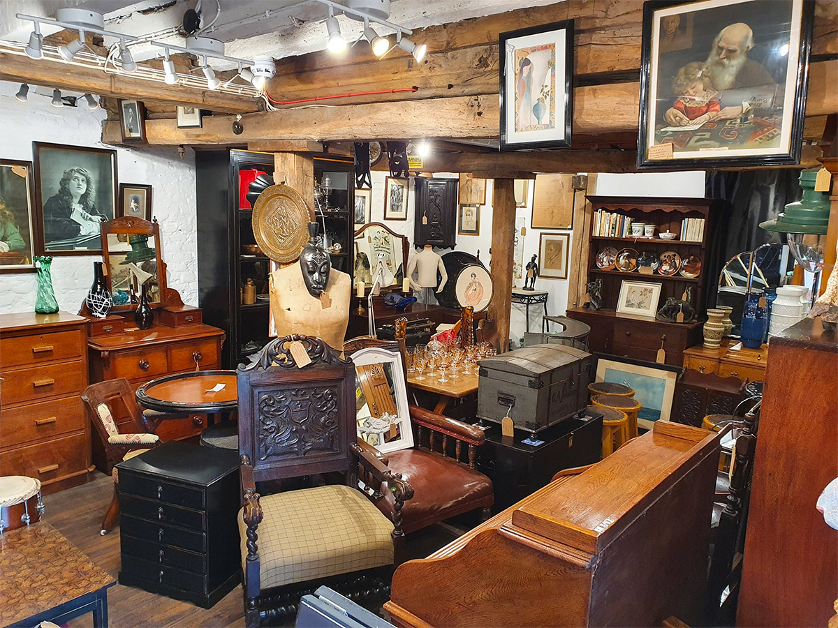 Kentish Rascal Antiques - Standard Quay